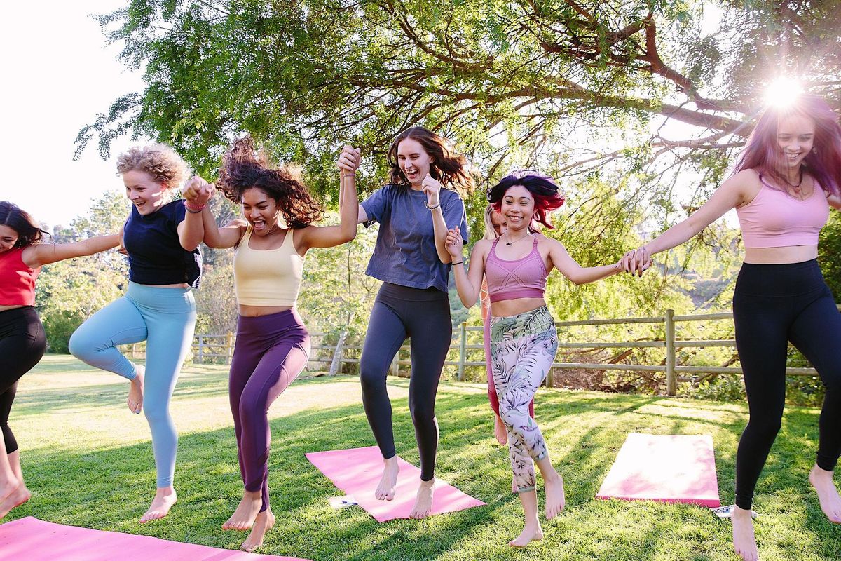 UPLIFT | YOGA & MINDFULNESS SERIES | AGES 14-18 | COSTA MESA, OH Yoga ...