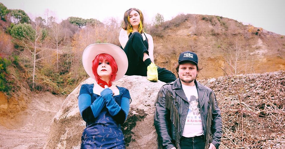 Skating Polly w/ Lord Friday the 13th and The Killakee House @ The ...