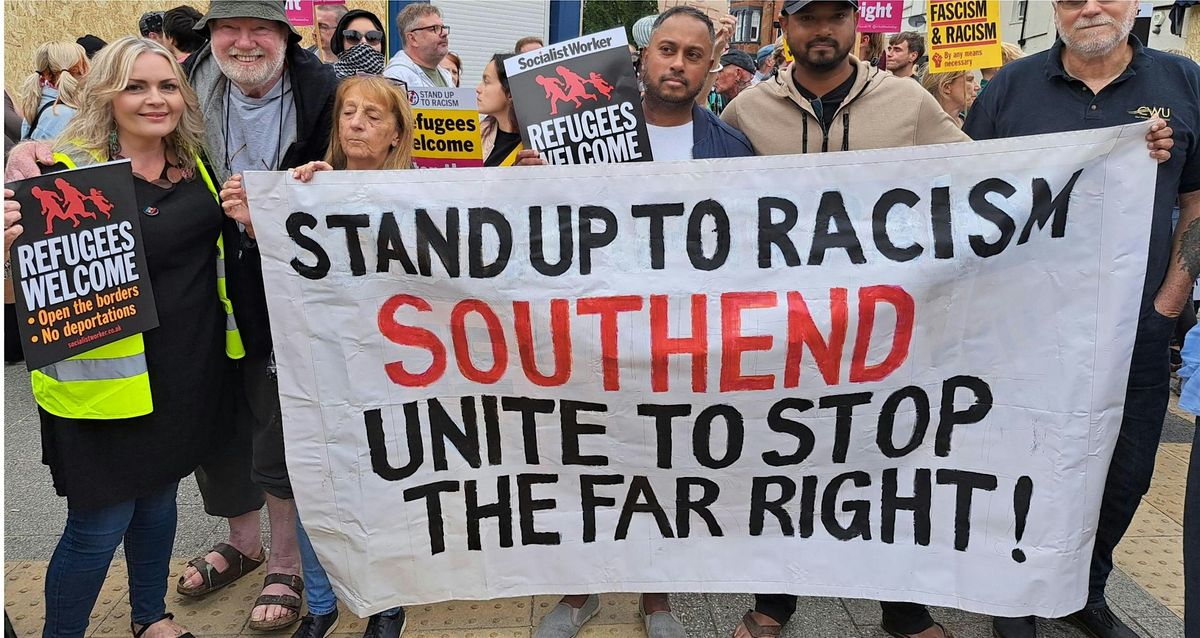 Coach to protest against far right in London 26th October, Trafalgar ...