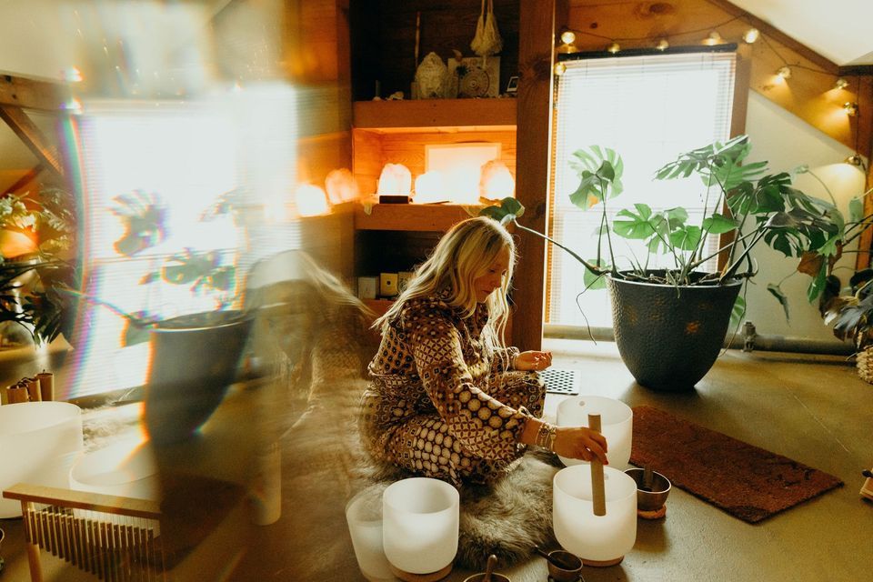 CLASS FULL* Solstice Sound & Shine , Parallel Skin Spa, 20 December to ...