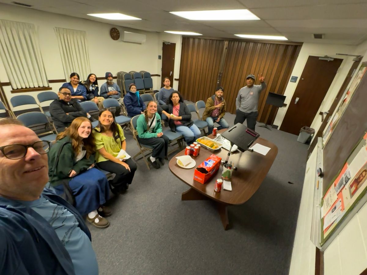 Noche de hogar al nivel de rama, clase de inglés y deportes, The Church ...