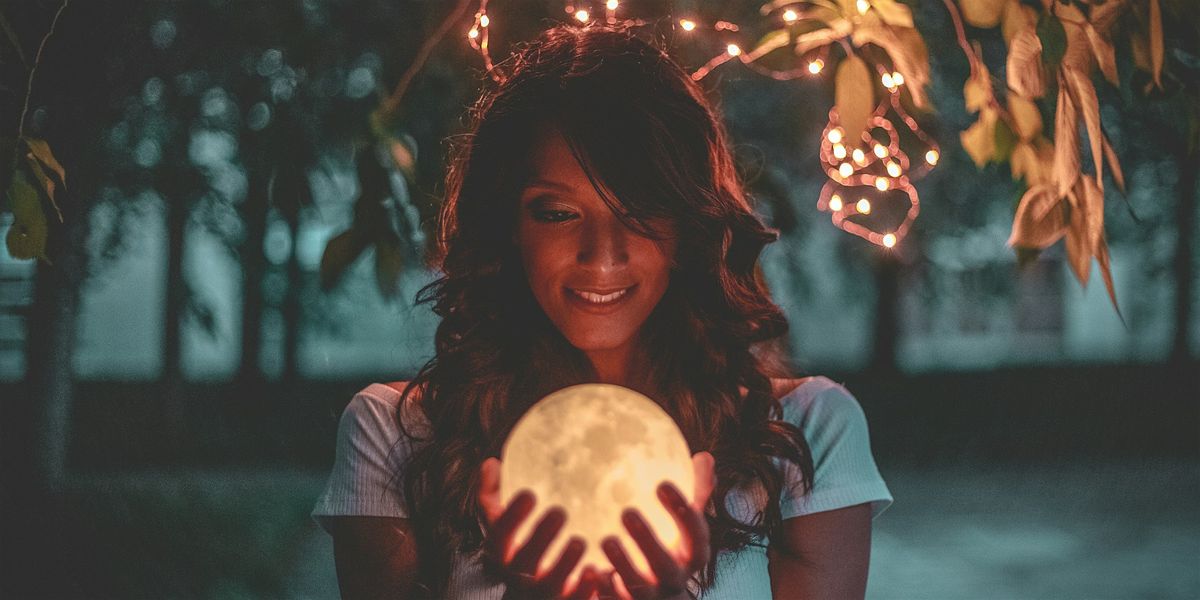Full Moon Healing & Manifesting Circle, Moon Women's Health, London, 25 ...