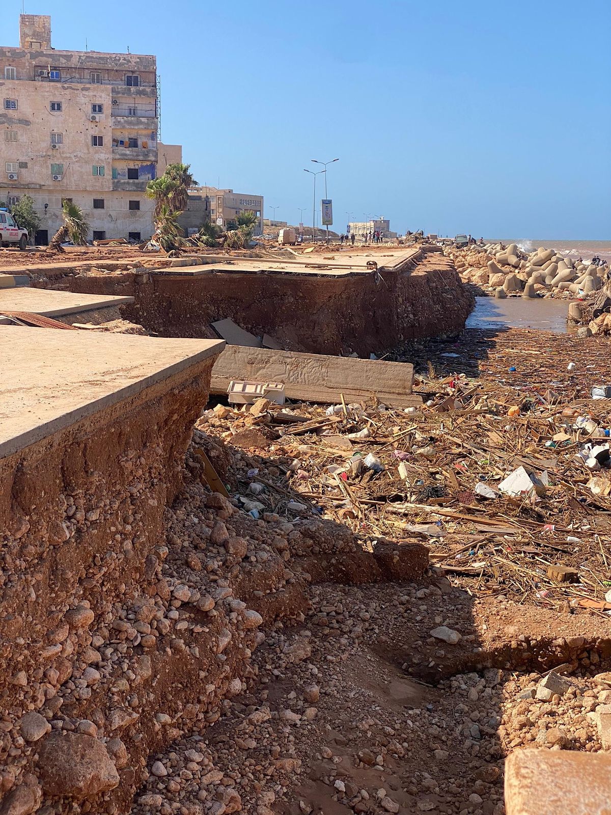 Staying Effective (Safety, Security and Wellbeing) (Libya floods ...