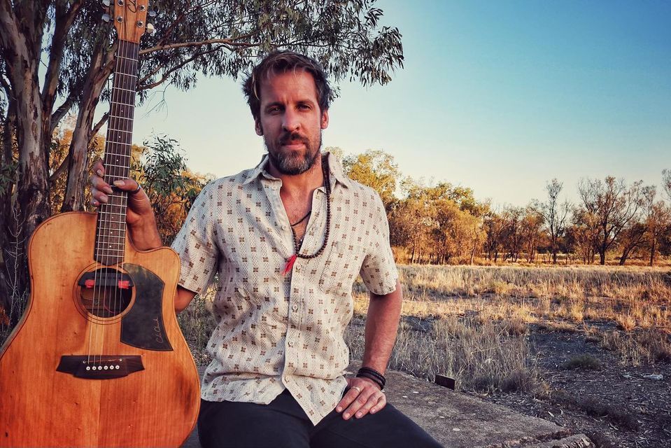 Adam Scriven live @ Darwin Surf Life Saving Club, home to De la Plage ...