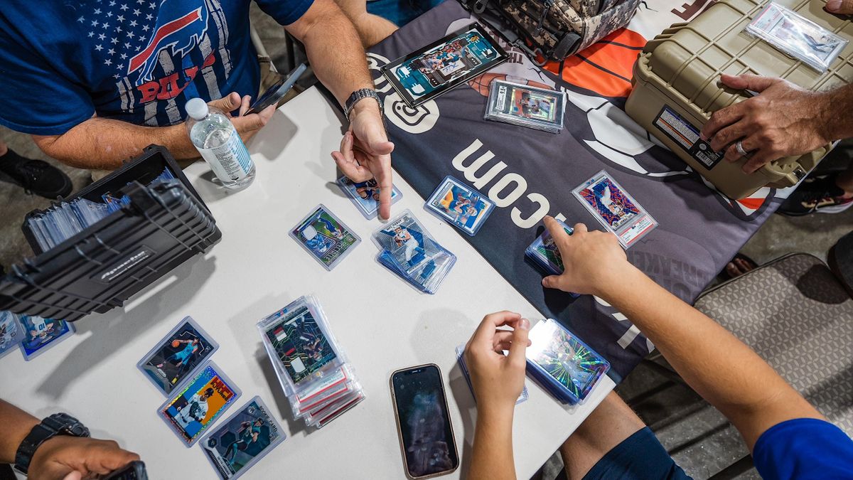 Sports Card Collector Trade Night, The Hype Section, St. Augustine, 1 ...