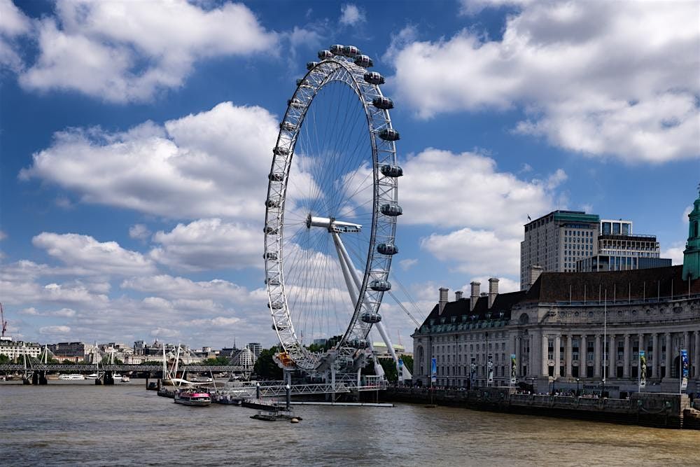 Photography Walking Tour along the River Thames, Tower Hill, London, 25 ...