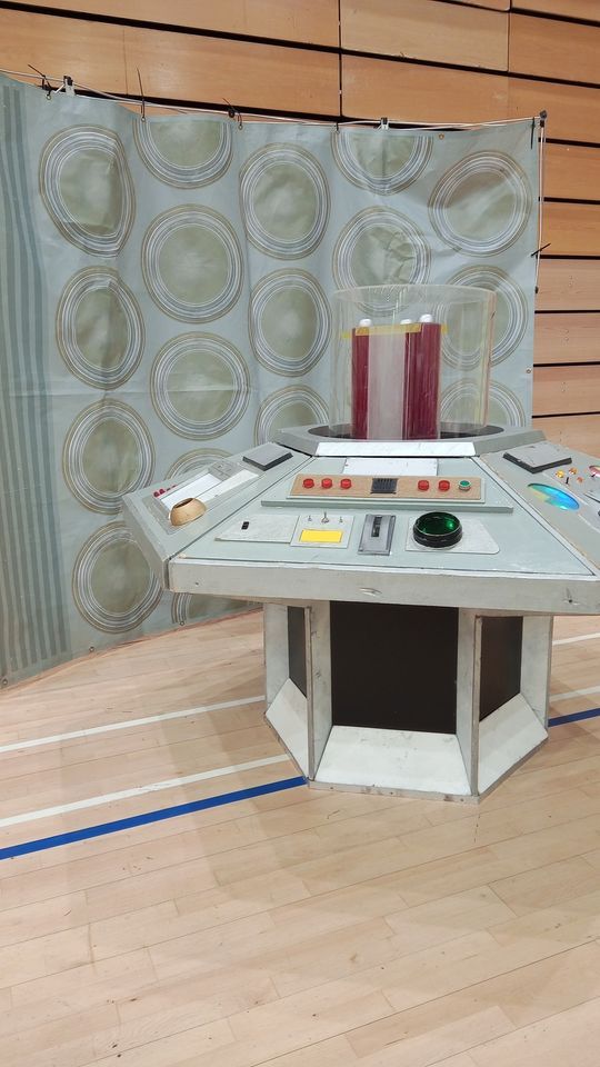 The Curators TARDIS lands at Striking Events Leicester, De Montfort ...