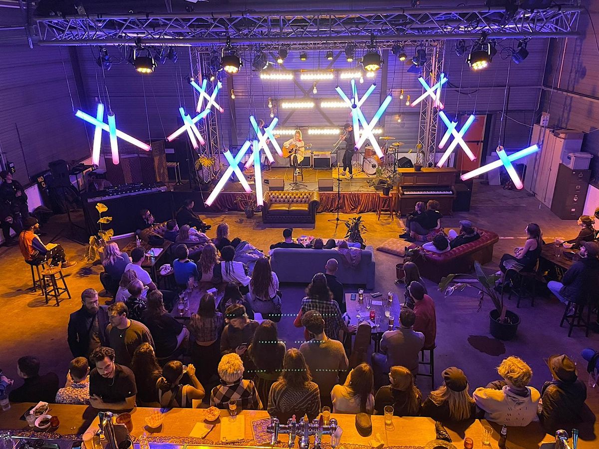 Loving Room Concerts at Toekomstmuziek : Christmas Edition ...