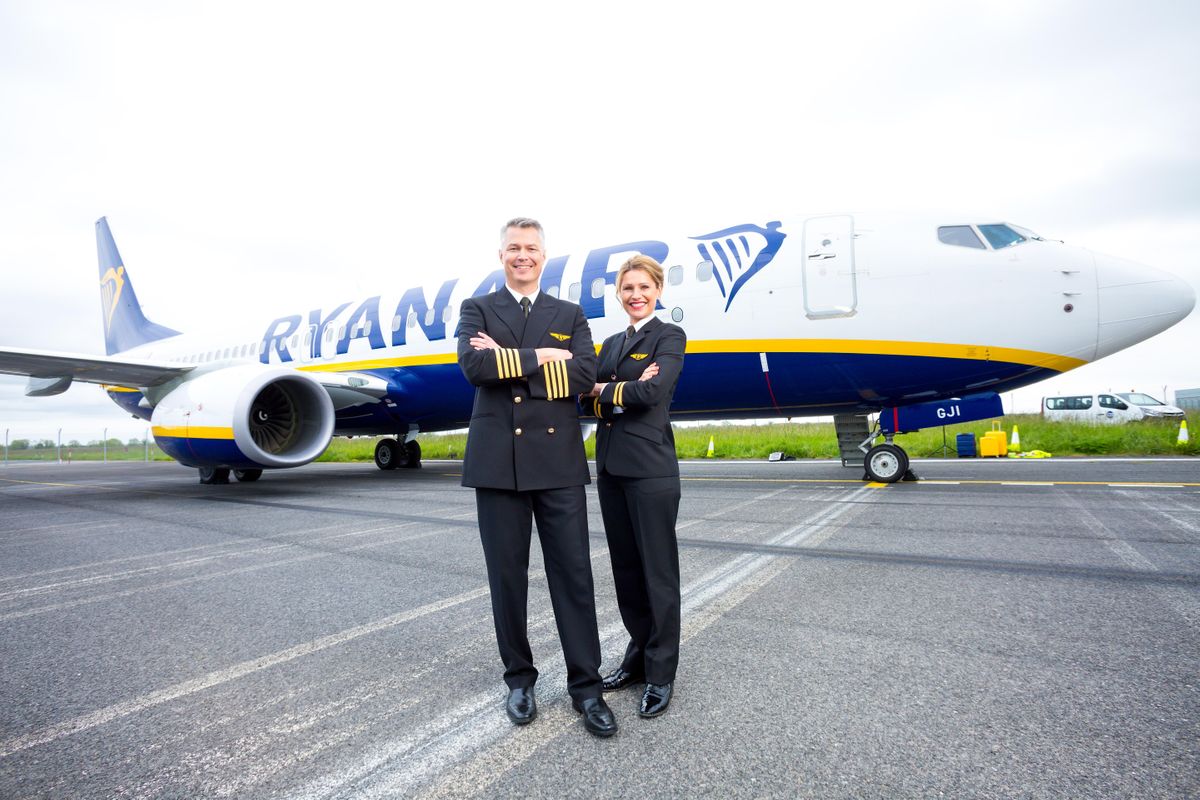 Ryanair Group Direct Entry Pilot Roadshow, Airline Flight Academy ...