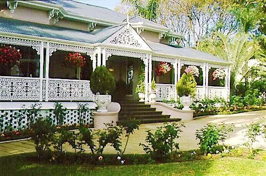 Walking Tour: Gasworks to Teneriffe Hill, Gasworks Plaza, Newstead, 21 ...