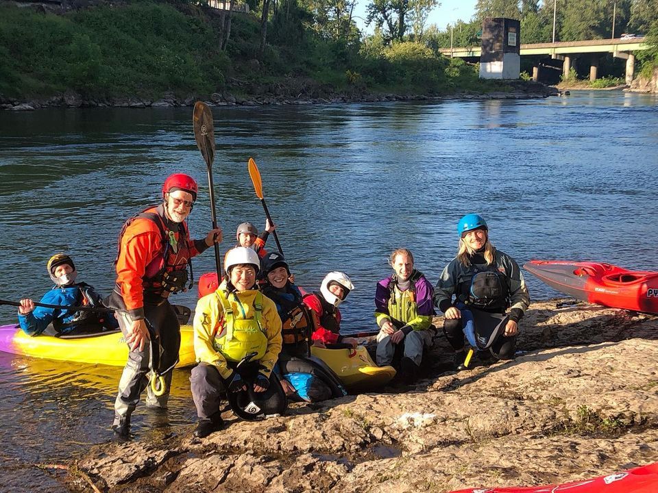 Whitewater 101 Beginner/Intro , ENRG Kayaking, Oregon City, 2 September ...