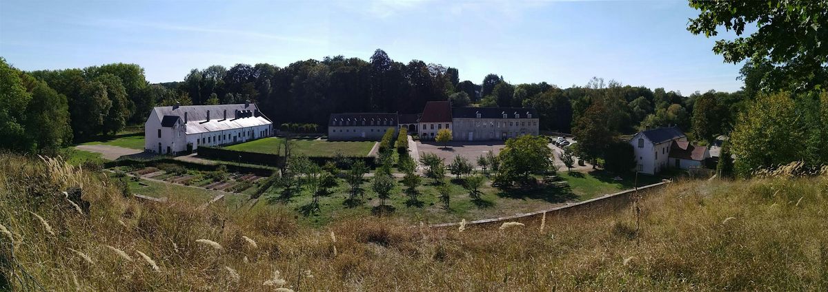 De pierre et de bois : visite du prieuré de Rouge-Cloître au travers de ...