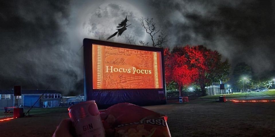 Halloween showing of Hocus Pocus on Nottinghams Outdoor cinema ...
