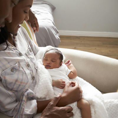 Bringing Home Baby: A Pediatricians Guide to the First Month (In-Person ...