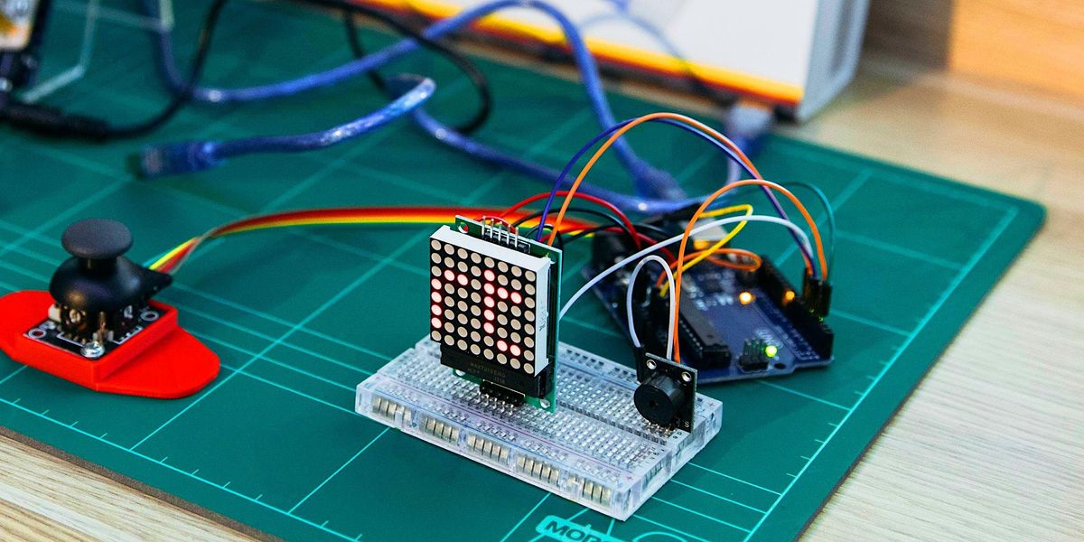 School Holiday Workshop: Build your own Arduino-based Snake Game ...