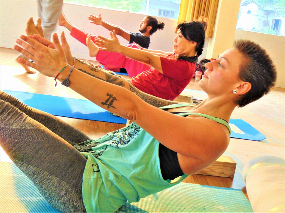 Yoga Training in India - RYS 300, Sri Yoga Ashram Rishikesh - Yoga ...