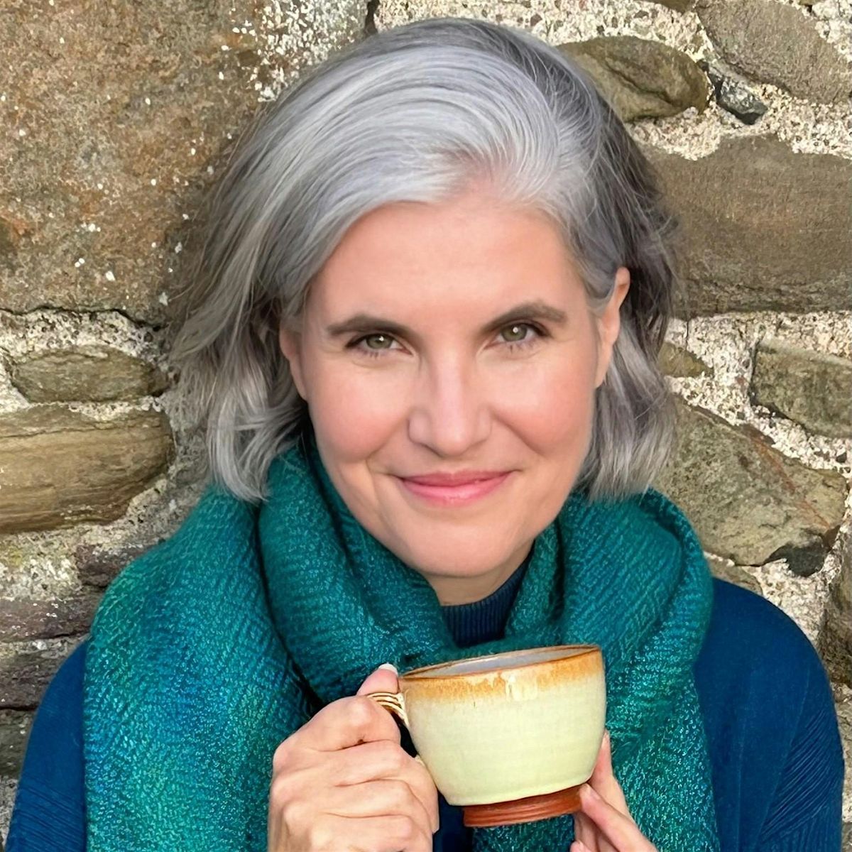 A morning with Sharon Garlough-Brown, The GLO Bookshop, Motherwell, 18 ...