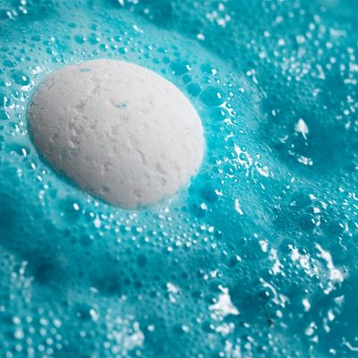 LUSH NEWCASTLE - BIG BLUE BATH BOMB & MINI PARTY TASTER SESSION-4PM ...