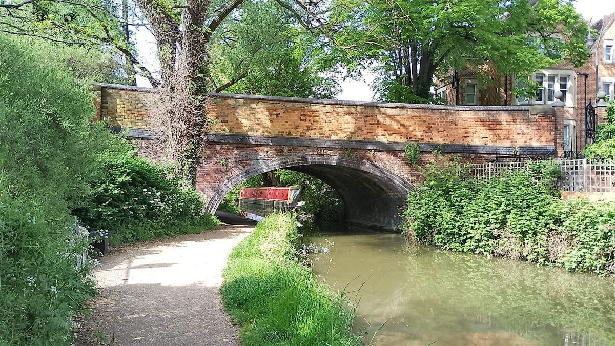 Lets Walk - Oxford to Wolvercote Village Circular Canalside Walk, Hythe ...