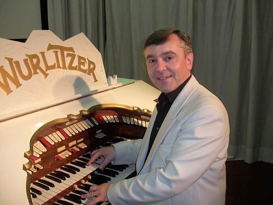 Nicholas Martin in concert on the Henley Town Organ, Town Hall, Henley ...