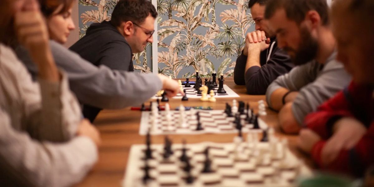 NYC Chess Tournament - Beat the Chess Hustler, Union Square, New York ...