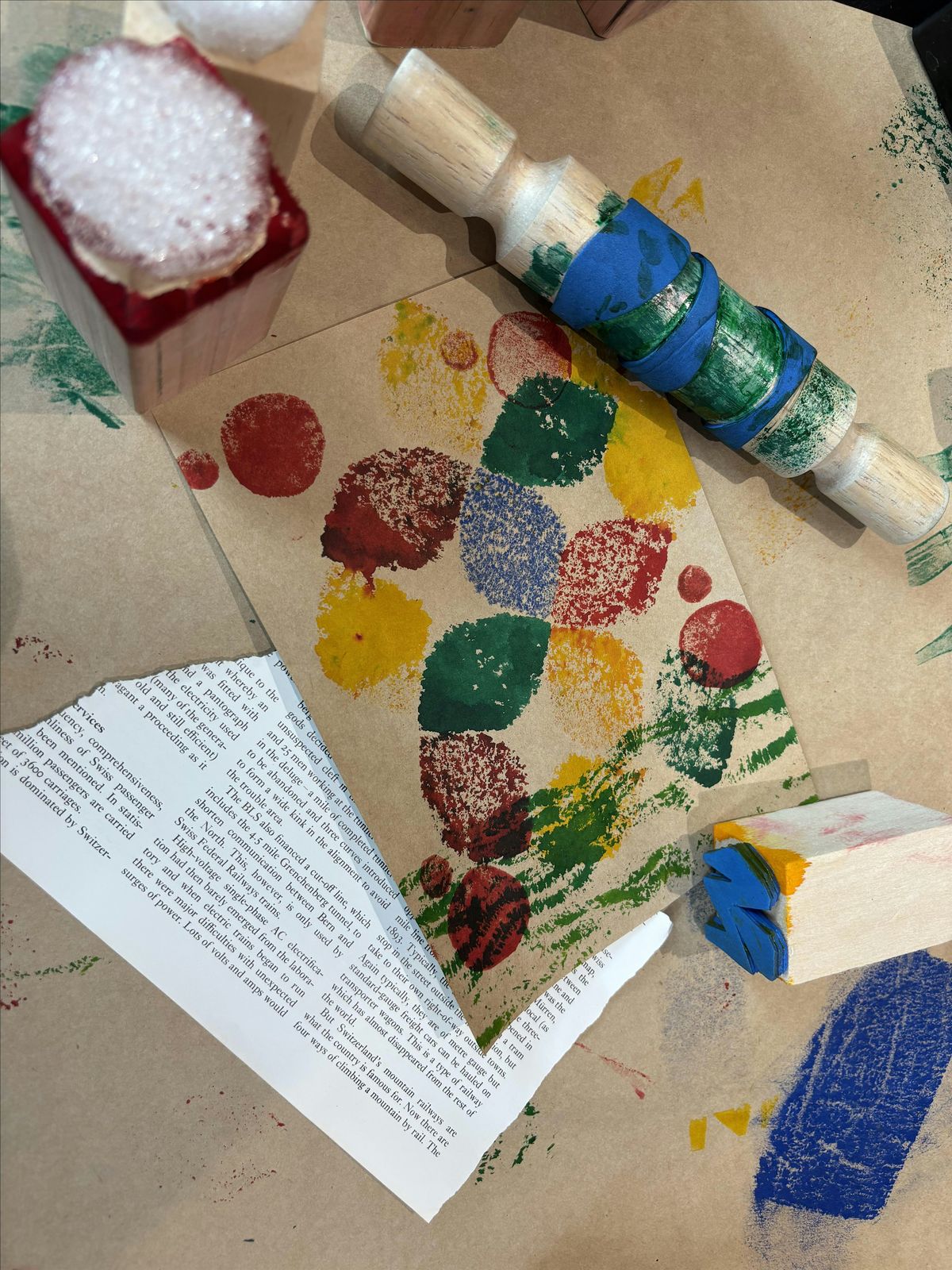 FREE Summer Family Drop-in: Stamp Shape Painting, Hundertwasser Art ...