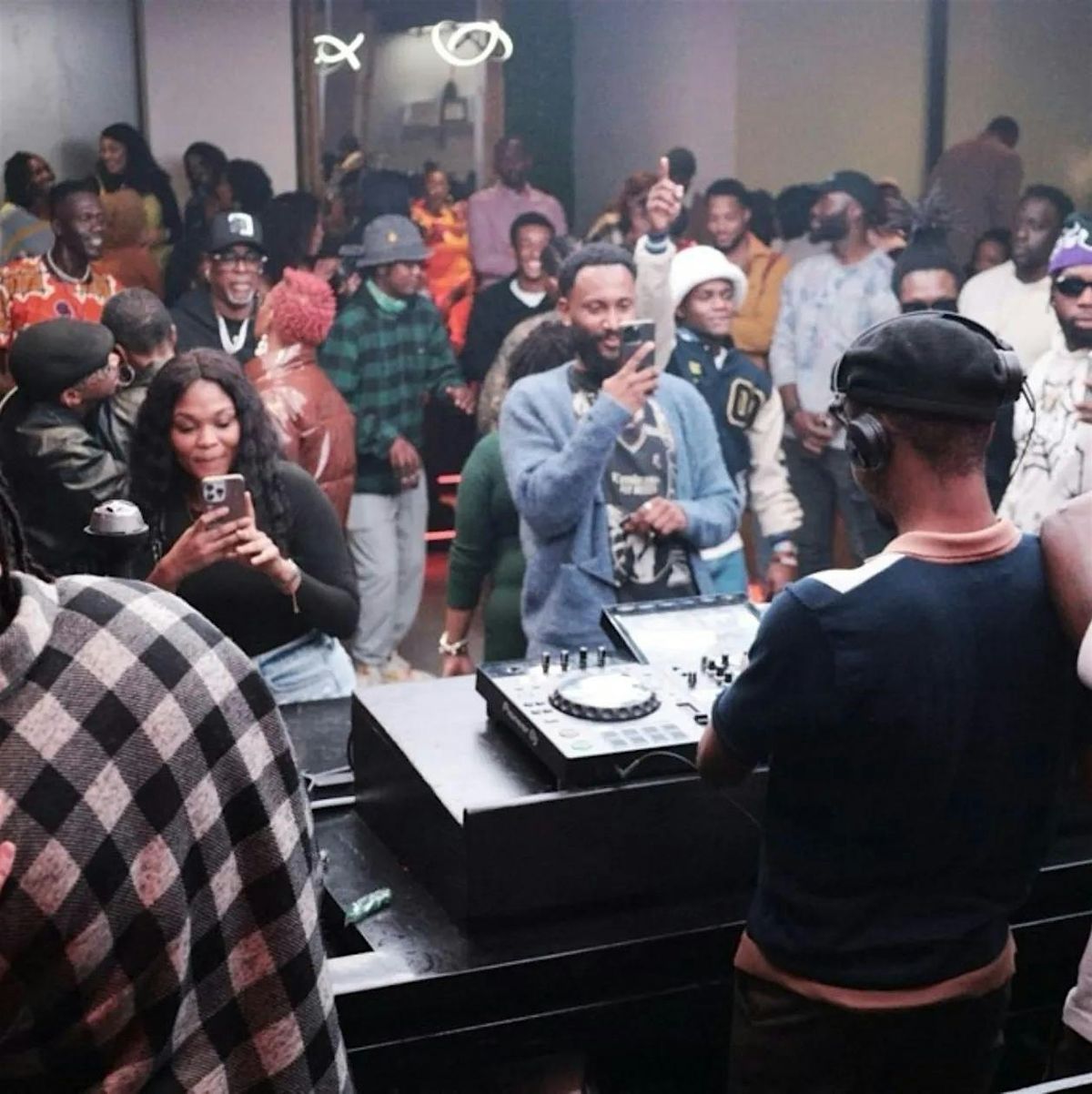 Friday Exchange w/ InDaMix, Reset Bar, Dennis Street, Houston, TX, USA ...