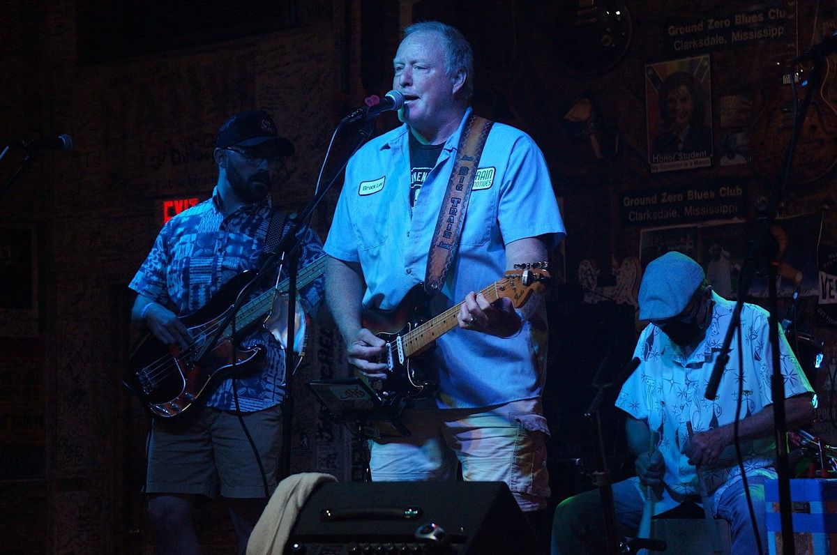 Big Train & The Locomotives at Bandees Live, Bandee's Barbecue & Bandee ...