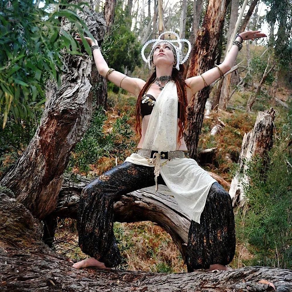 Breathe & Flow: guided dance mediation, combining breath to movement ...