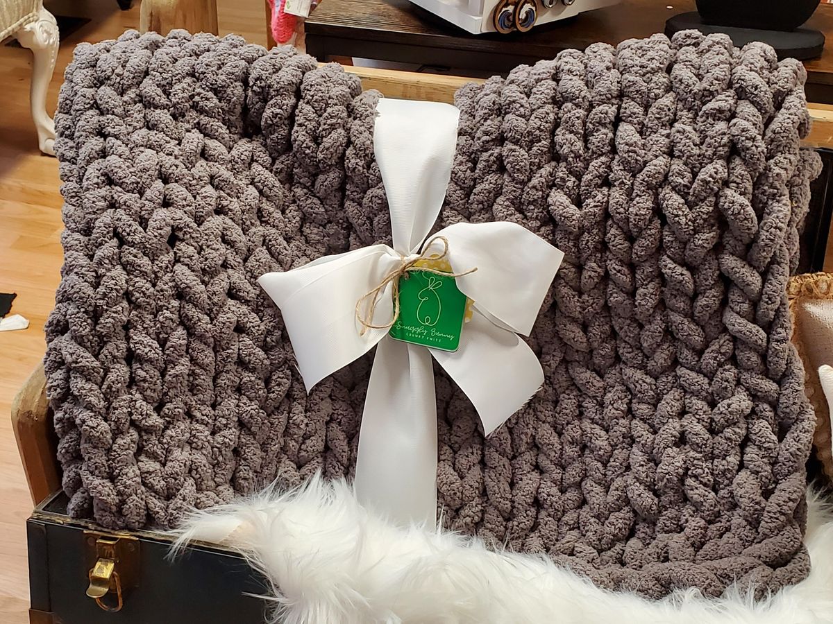 Create Your Own Chunky Knit Blanket, Creative Haven, Marysville, 19 ...