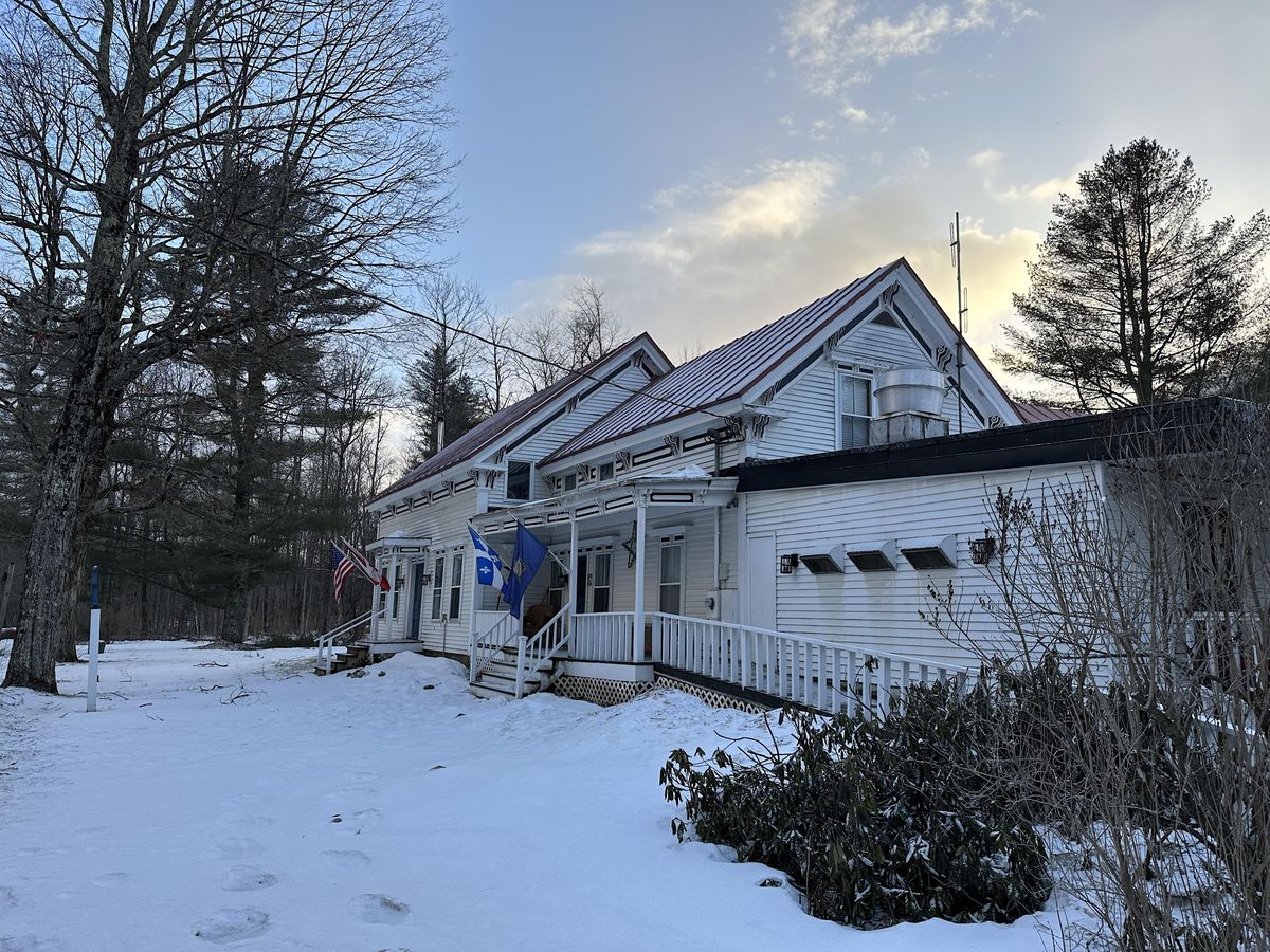 Appalachian Mtn. Club 20s and 30s Winter Weekend 2024, Hostel Tevere ...