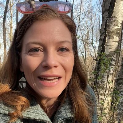 A Walk in the Woods with Author Angie Hong, Sally Manzara Interpretive ...