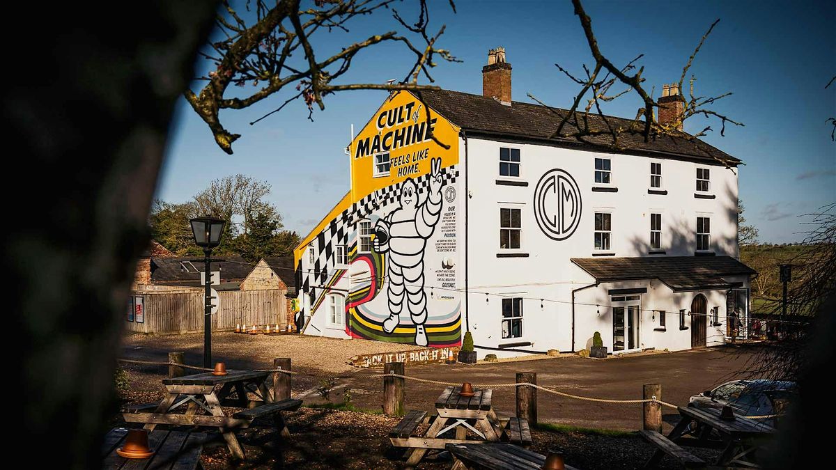 Jaguar Yard Meet: The Hill, Caffeine & Machine The Hill, Ettington, 18 ...