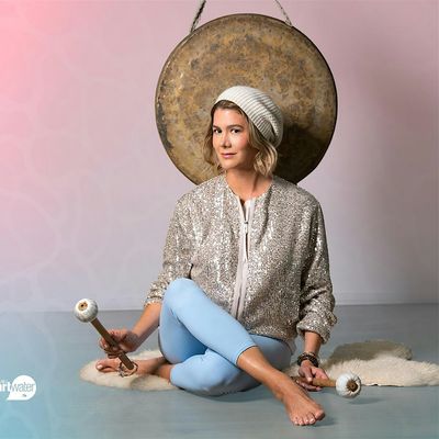 Stitch Lab & Lunera Present: Kundalini Yoga led by Michelle Badillo ...
