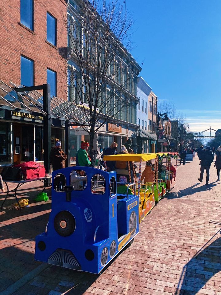 Kids Train Rides, Church Street Marketplace, Burlington, 10 December ...