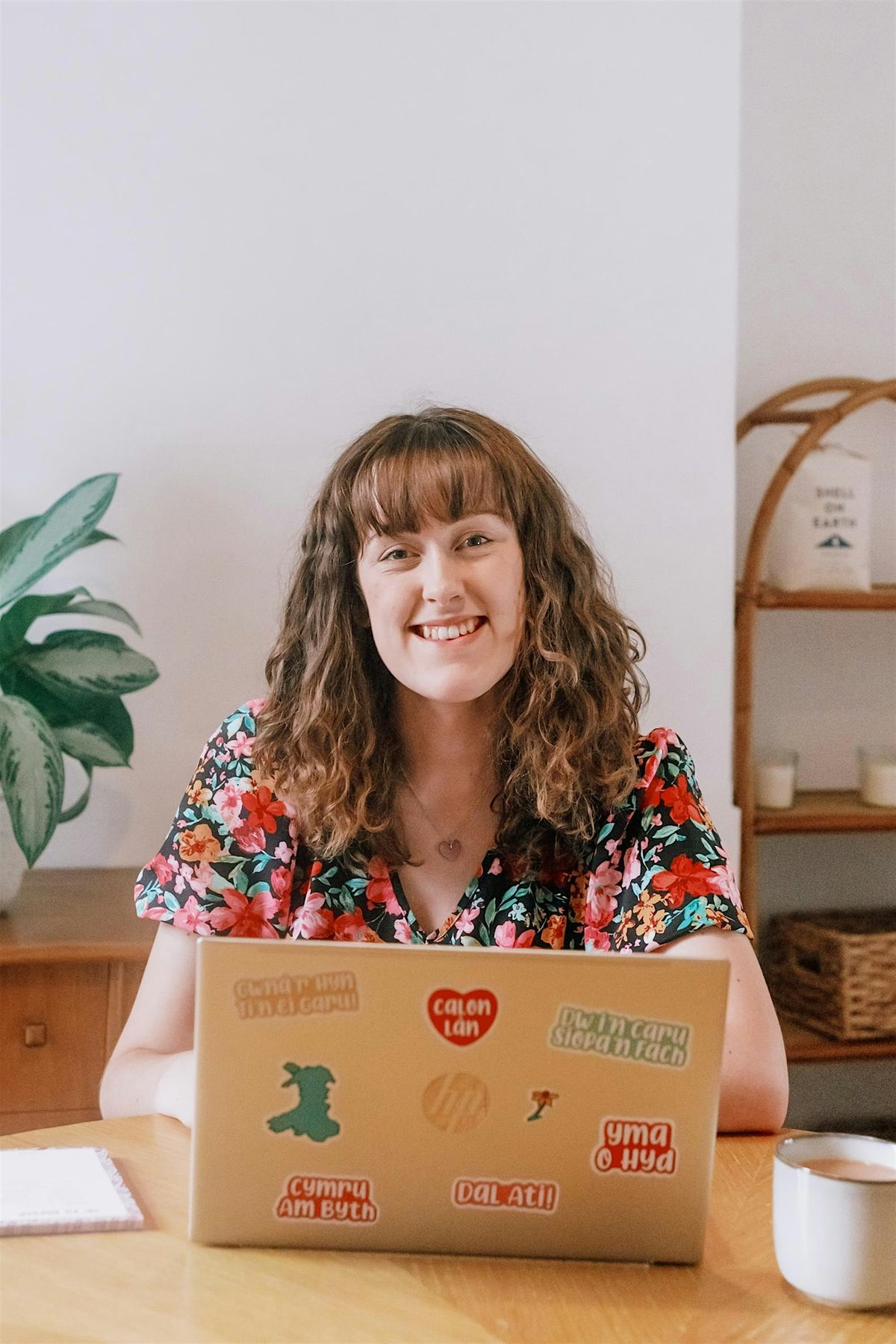 Gweithdy Gif hefo Sioned Young (Mwydro) / Gif Workshop with Sioned ...
