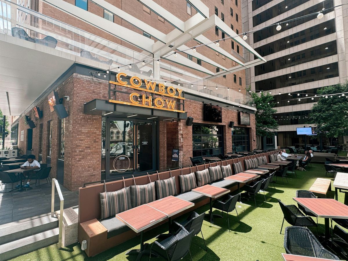 Flight Lounge at Cowboy Chow Restaurant, Cowboy Chow, Dallas, 6 June ...