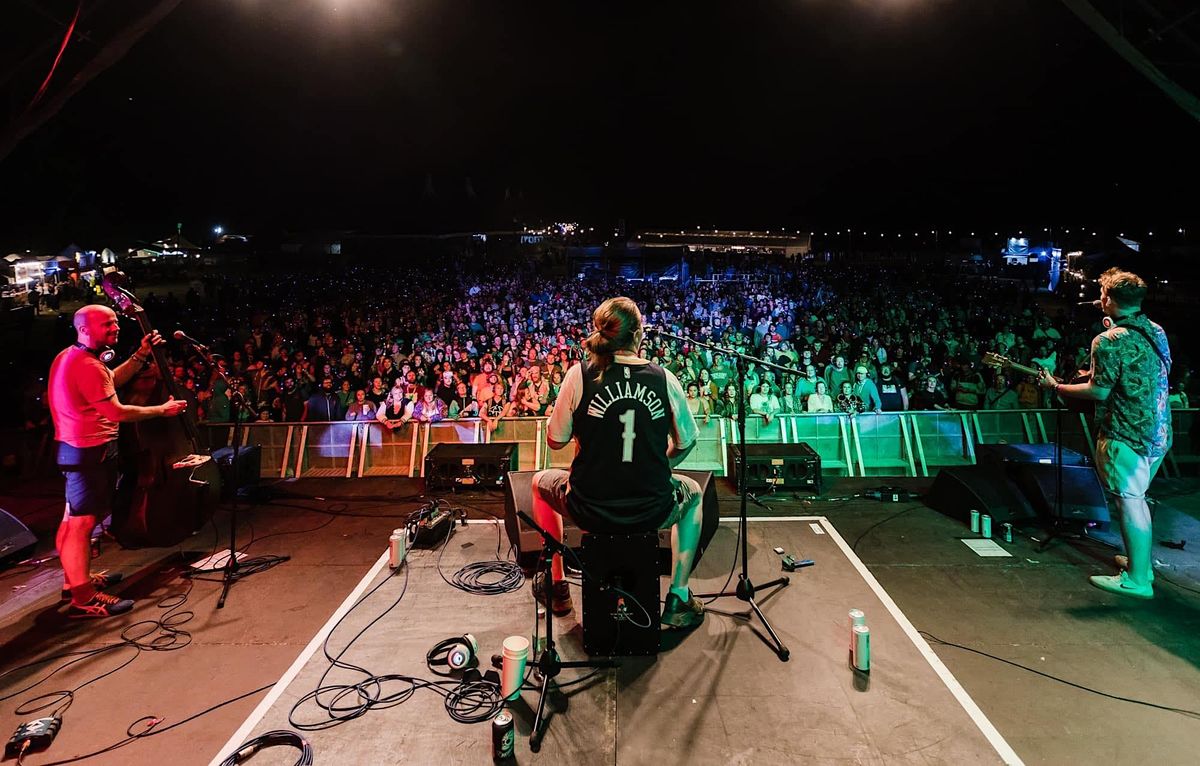 Thrill Collins LIVE @ The Corn Exchange Witney, The Corn Exchange ...