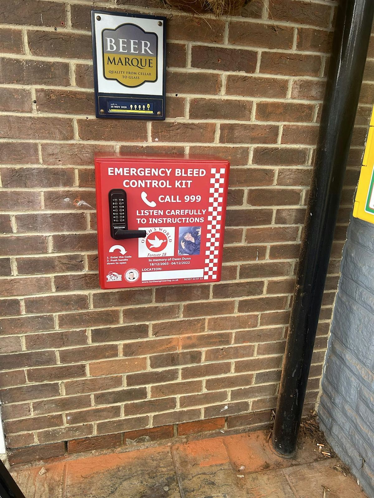 Bleed Kit and Puncture Wound First Aid Training, Des Moffatt Western ...