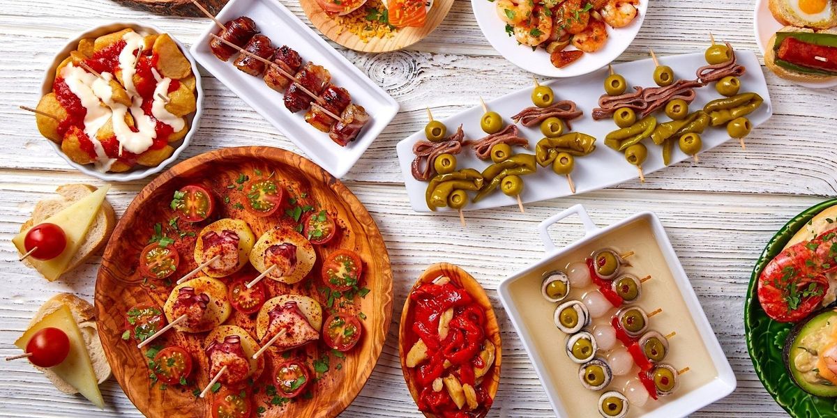 The Spanish Kitchen: Paella Valenciana, Central Market Houston, 6 July ...