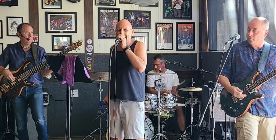 302 band at Paradise Pub , Paradise Pub, Millville, January 27 to ...