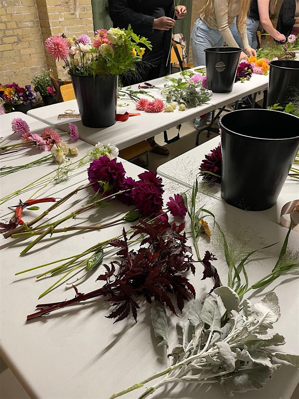 Floral Arrangement Workshop, Hello Maker, London, 18 June 2024 ...
