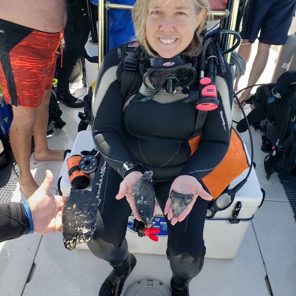 Diving for fossils in South West Florida with Lyn Hayes, Scotty's Bierwerks, Cape Coral ...