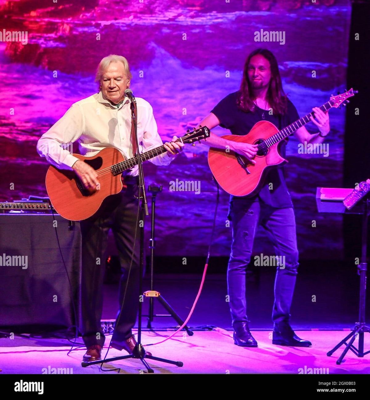 Justin Hayward with Mike Dawes, Sound Board at MotorCity Casino ...