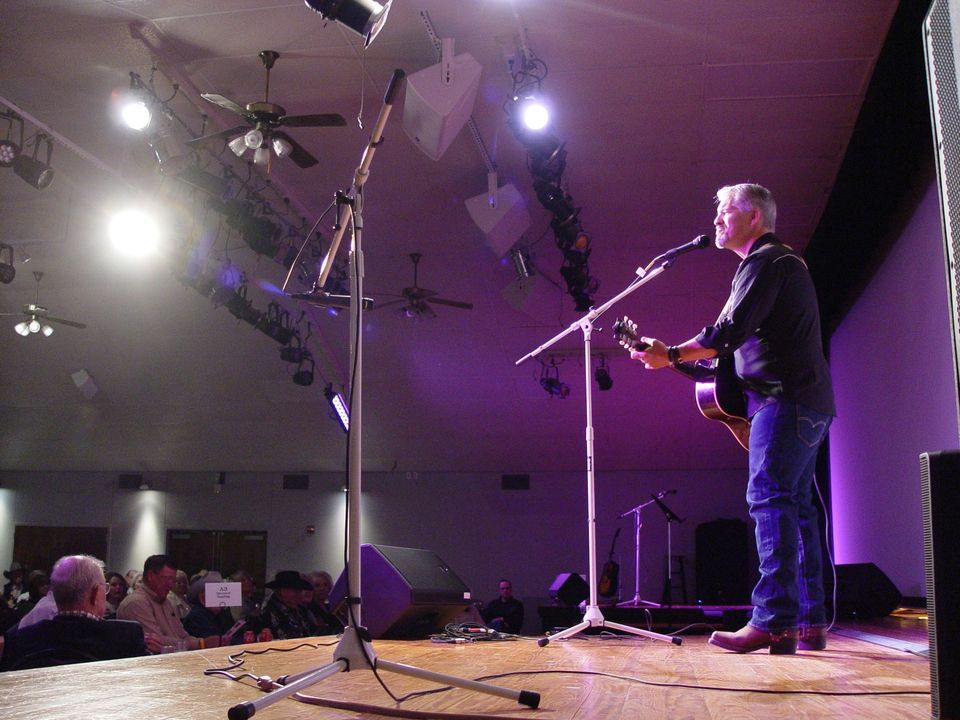 Jay Stott Solo at Very Nice Brewing, The Very Nice Brewing Company ...