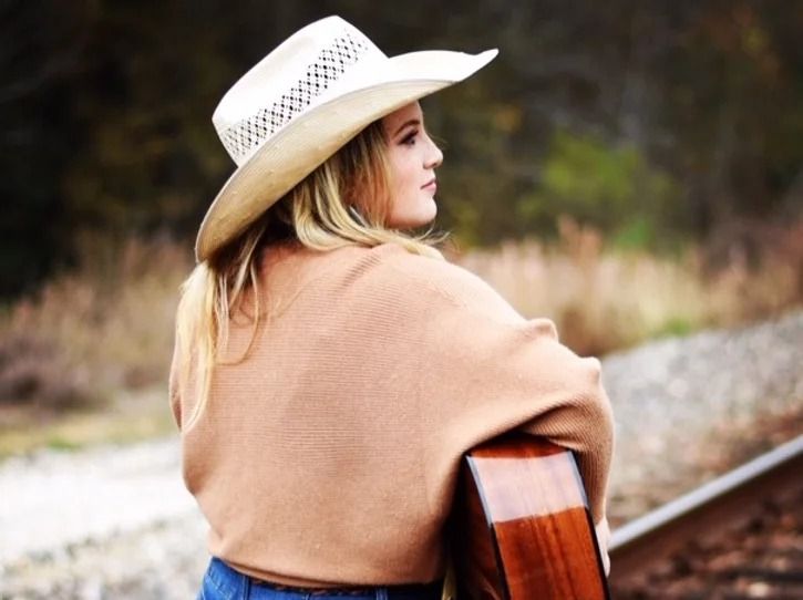 Alexis McLaughlin, Dosey Doe Breakfast, BBQ & Whiskey Bar, The ...