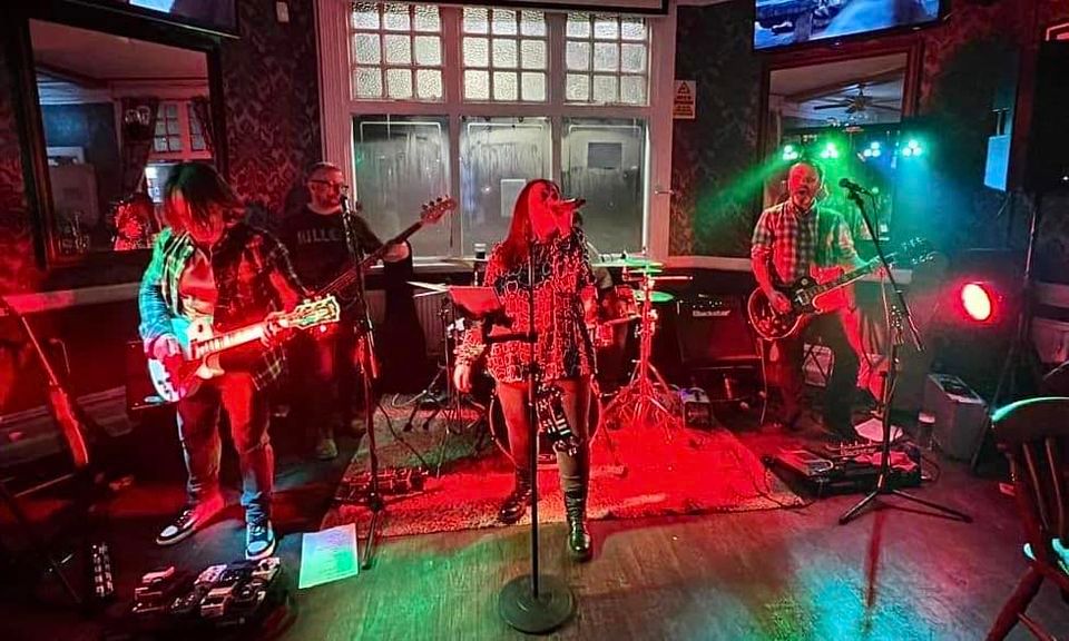 Fast On The Draw Live At The White Lion The White Lion 6 Church Street Sible Hedingham