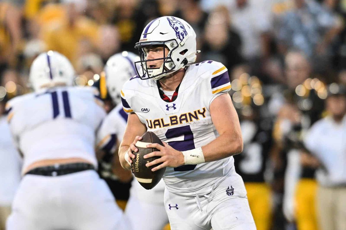 UAlbany Great Danes vs. Delaware State Hornets, Bob Ford Field, Albany ...
