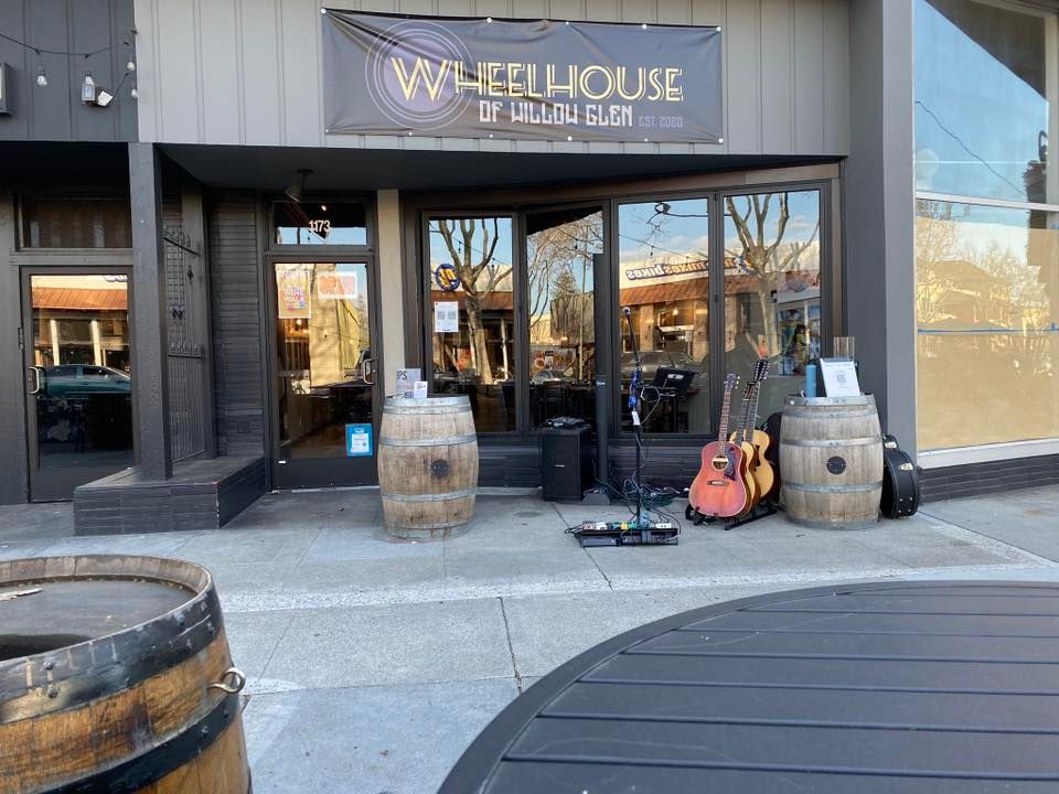 Breaux Show at Wheelhouse (indoor) trio, Round Table Pizza (San Jose ...