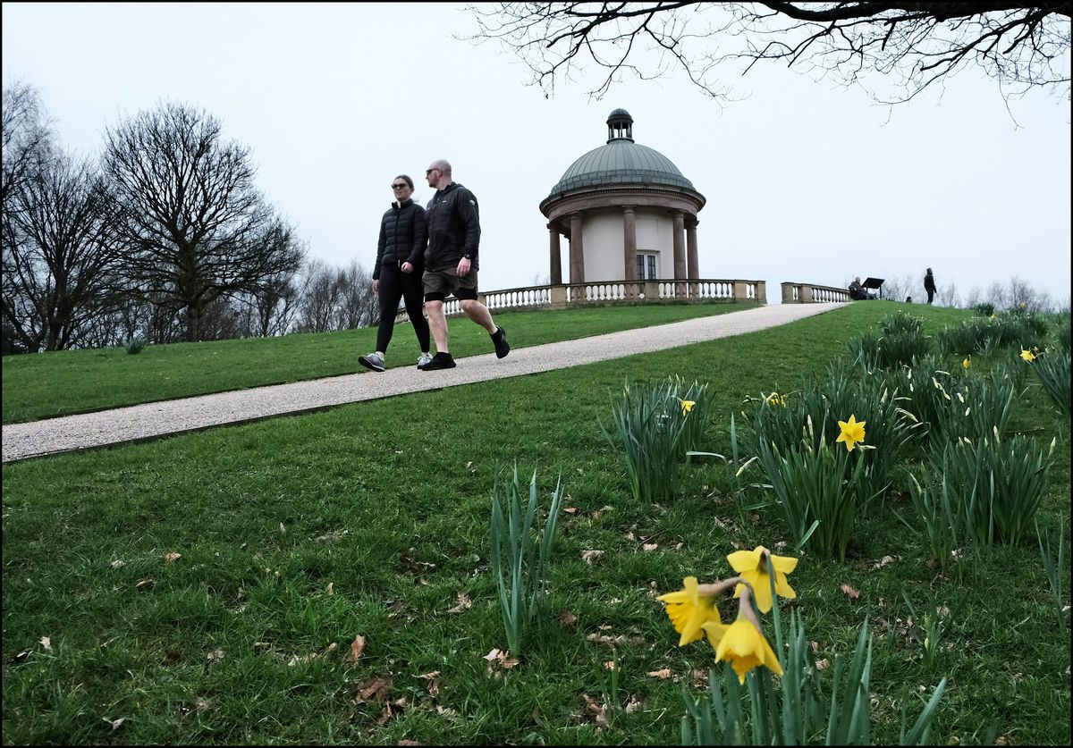 Heaton Park guided photography walk, Heaton Park Entrance 13 (by Heaton ...